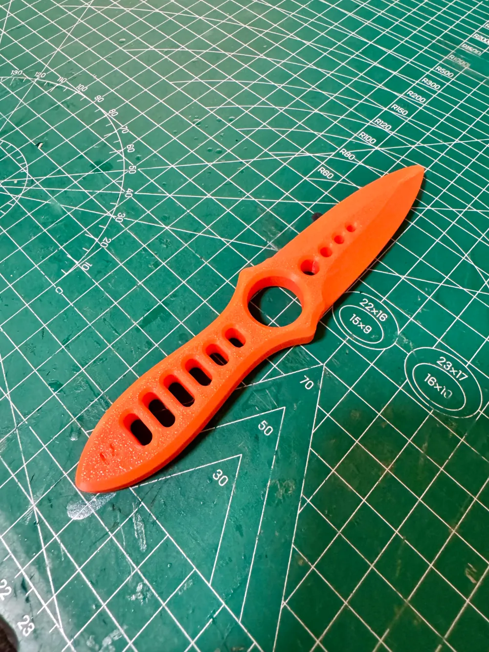 Toy knife by ID-LzzZ - MakerWorld