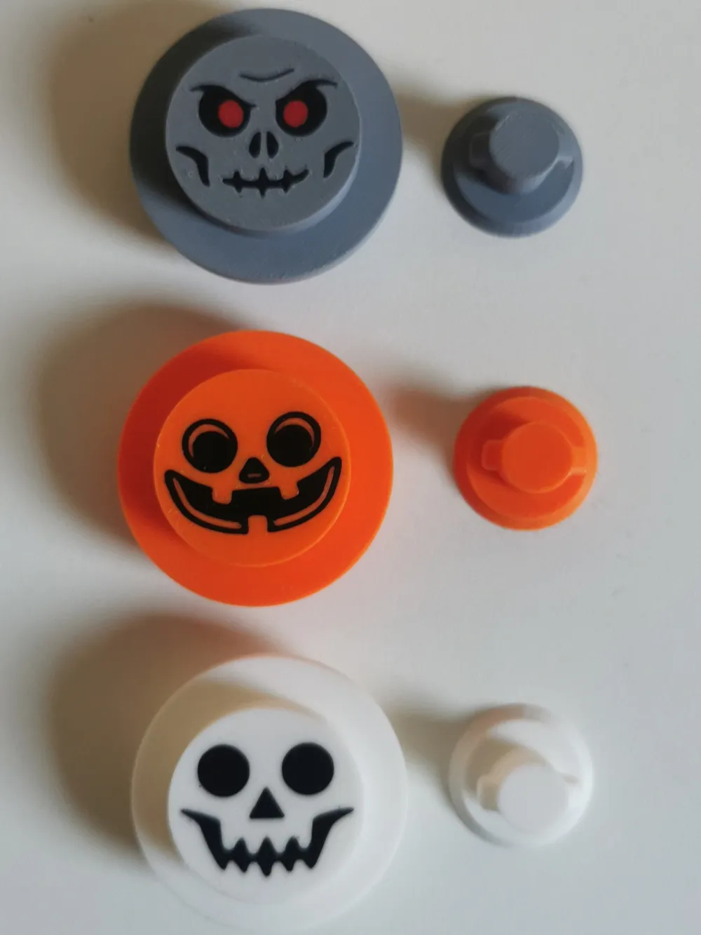 Giant Building Brick Halloween Face Studs by rijstraket MakerWorld ...