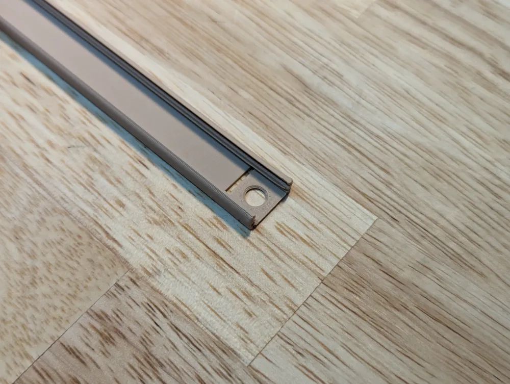 Minimalist clip-on low-profile LED Rack with assorted lengths by maruel ...