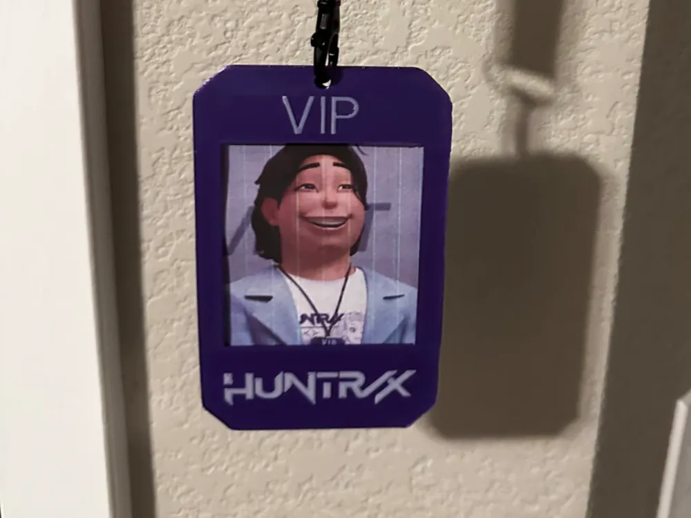 Distintivo VIP Huntrix Cosplay de Kpop Demon Hunters - Modelo de ...