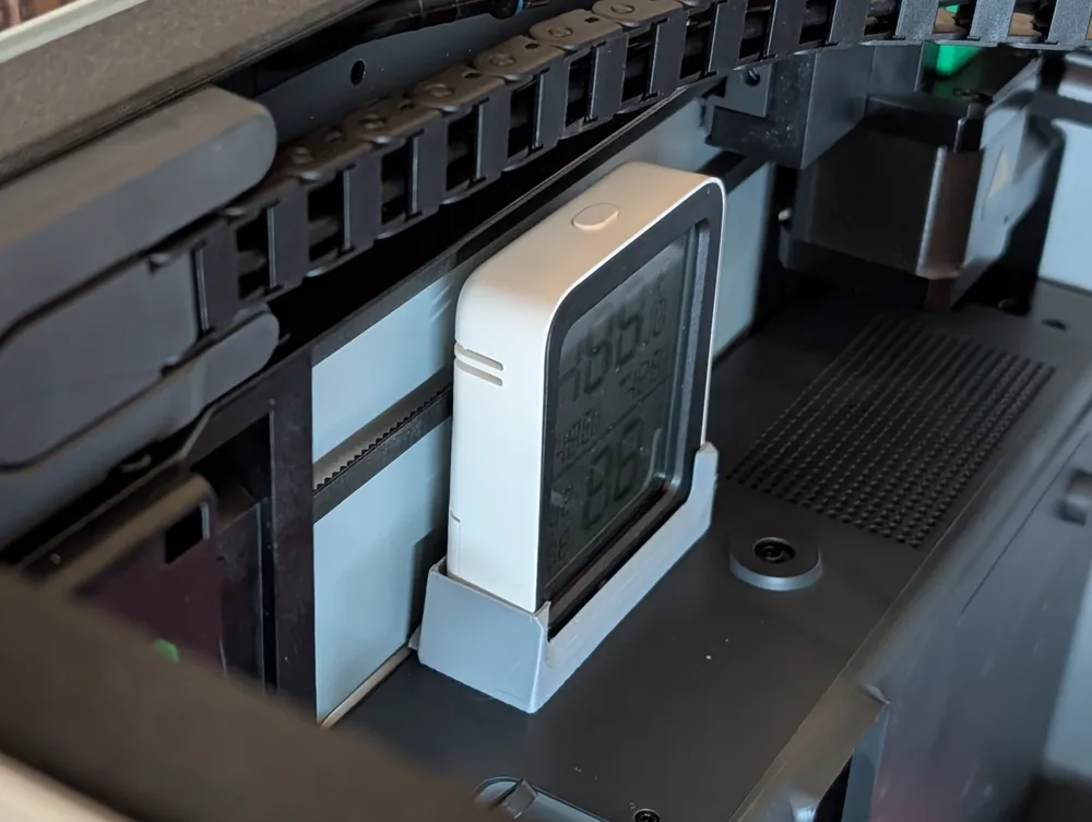 Rear Chamber Cover Hygrometer Mount by Mac_Prints MakerWorld: Download ...