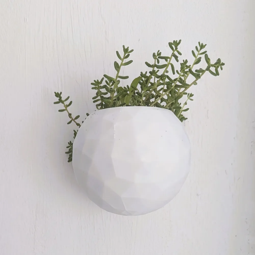 small wall mounted planters by Joris - MakerWorld