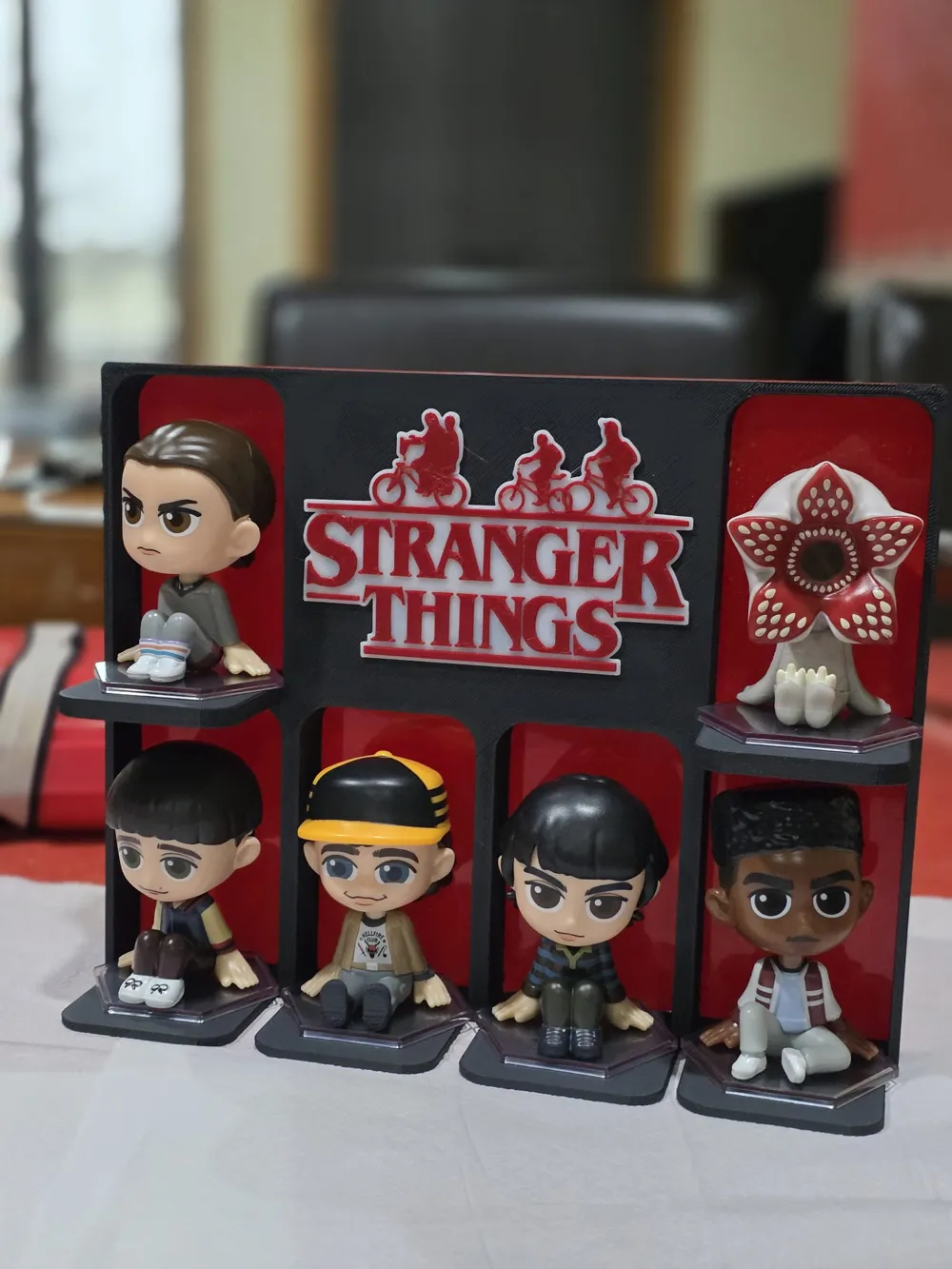 MCDONALD´S STRANGER THINGS TOY SHELF - Free 3D Print Model - MakerWorld