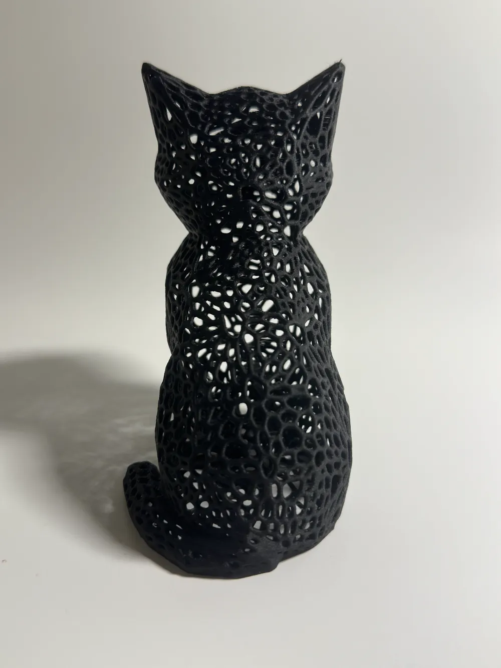 Voronoi Cat by Vixvvo 3D - MakerWorld