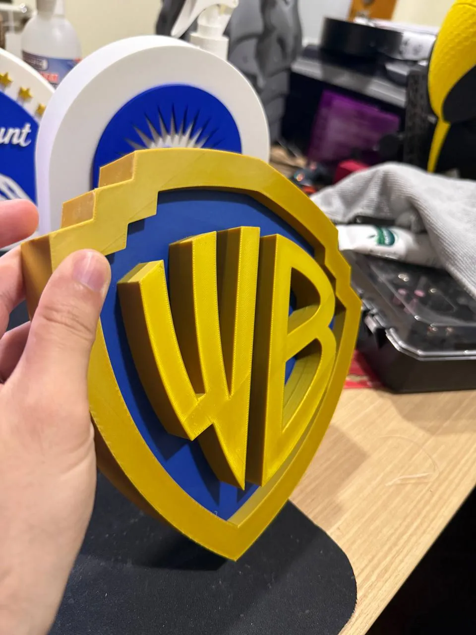 Warner Bros Logo - Free 3D Print Model - MakerWorld