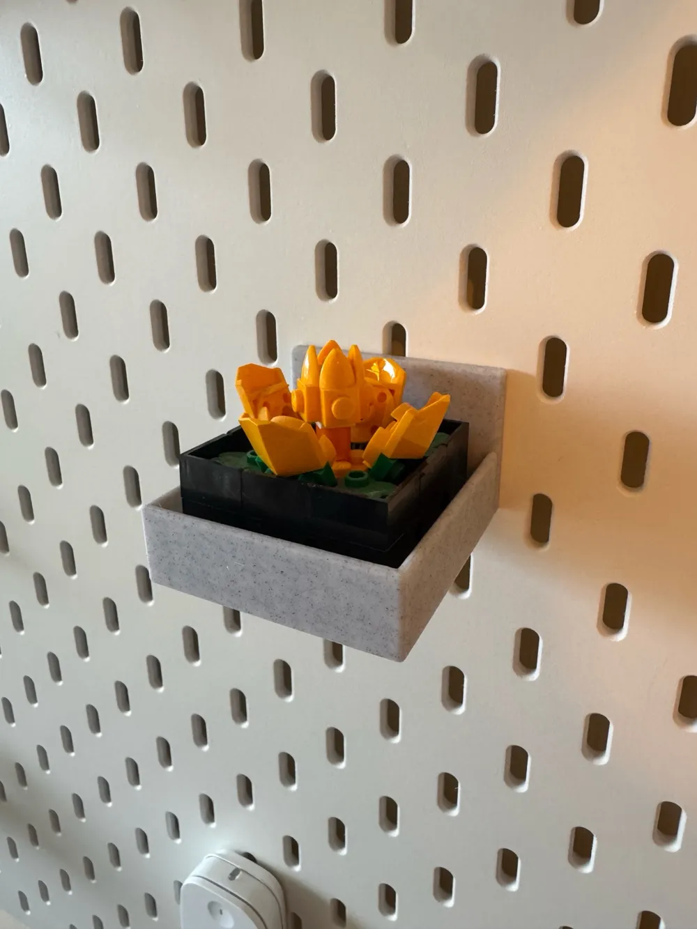 Customizable LEGOs Display Shelves for IKEA SKÅDIS - Free 3D Print ...