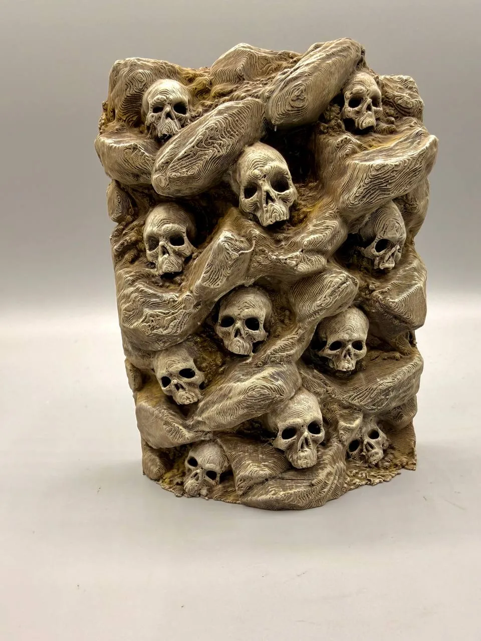 3D Back Panel ( Skulls ) - Free 3D Print Model - MakerWorld