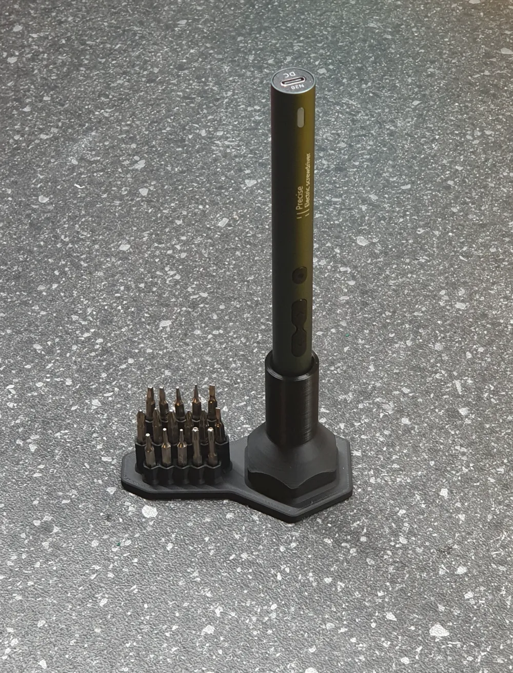 Electric screwdriver & Bits Holder by PLAmenPRINT - MakerWorld