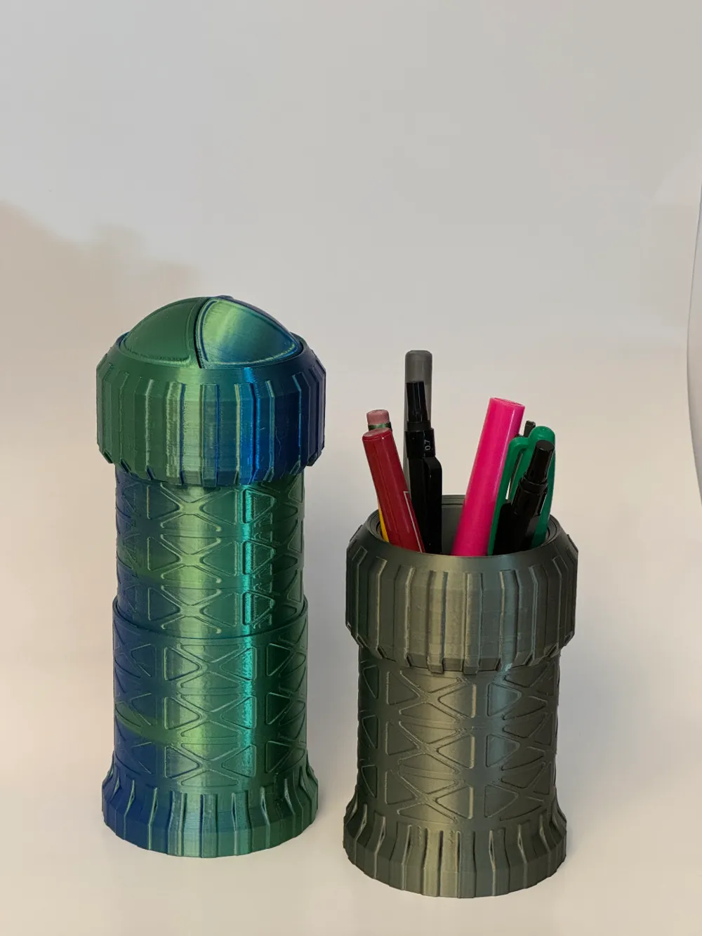 Collapsable Pencil Pod - Iris Pen and Pencil Case by MottN MakerWorld ...