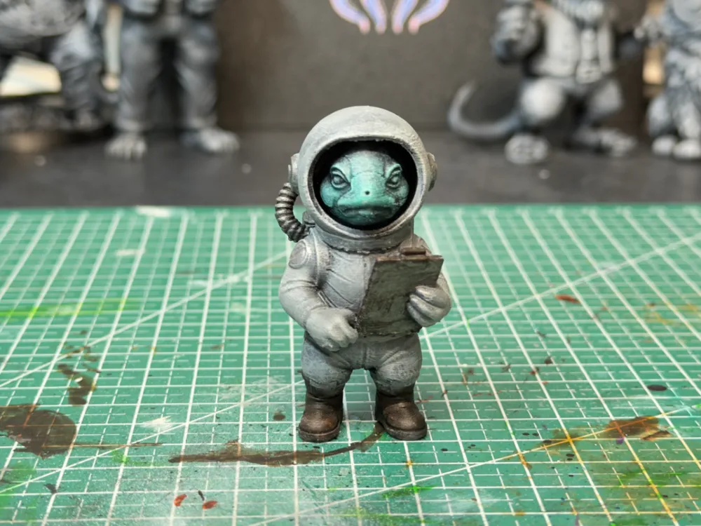 Zev - Dungeon Crawler Carl - Free 3D Print Model - MakerWorld