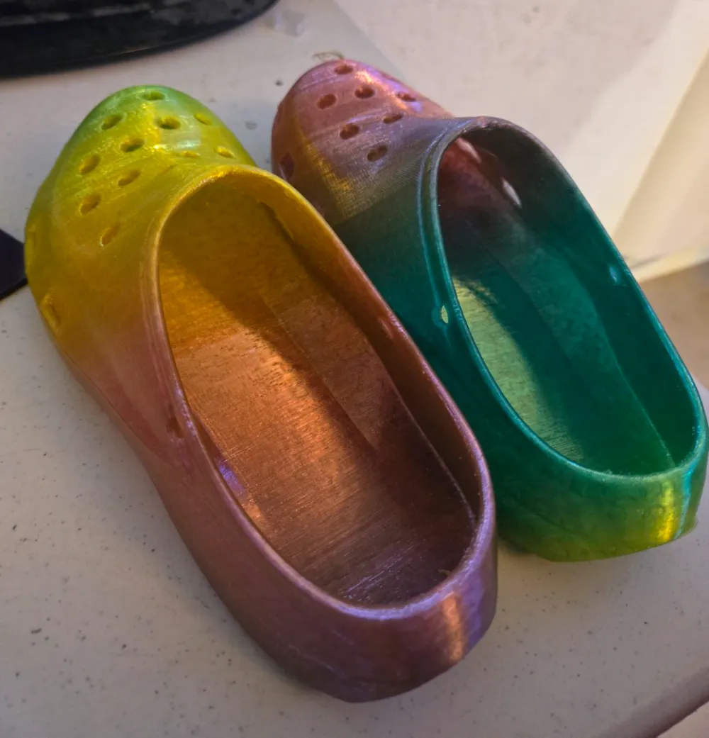 Crocs with support scaled to 80% Remixed by abadaddy - MakerWorld