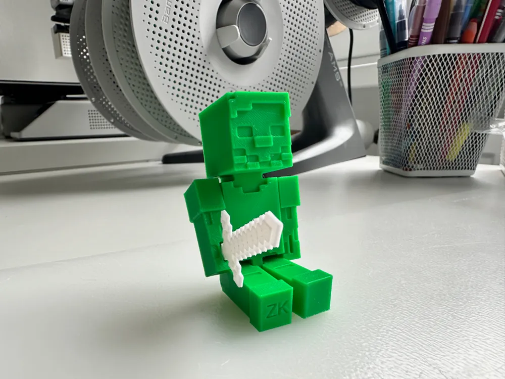 Minecraft Zombie with Moving Legs and Arms by ZdenekMakerWorld ...