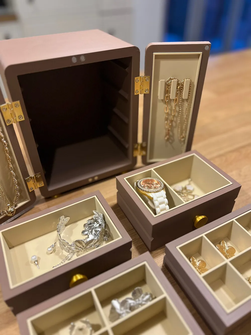 Elegant Jewelry Box - Free 3D Print Model - MakerWorld