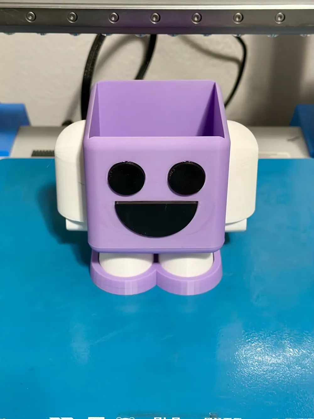 SproutBot – Modular Robot Planter - Free 3D Print Model - MakerWorld