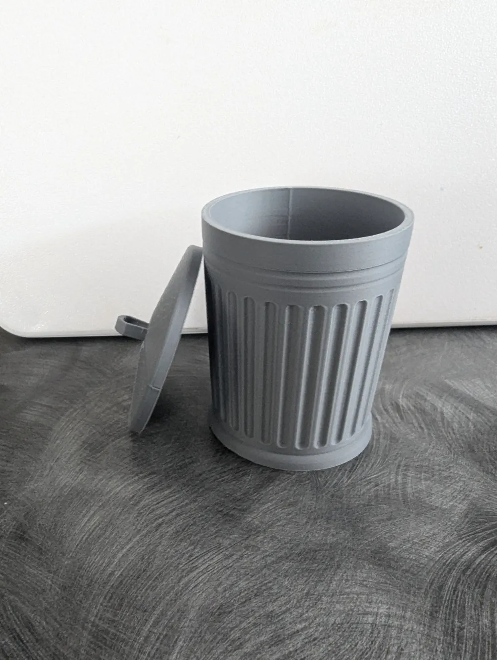 Mini Trash Can with Removable Lid by OP Design MakerWorld: Download ...