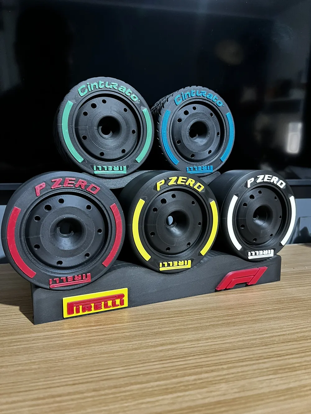 Formula 1 Tire Display Base – 5 Tires (100 mm) - Free 3D Print Model ...