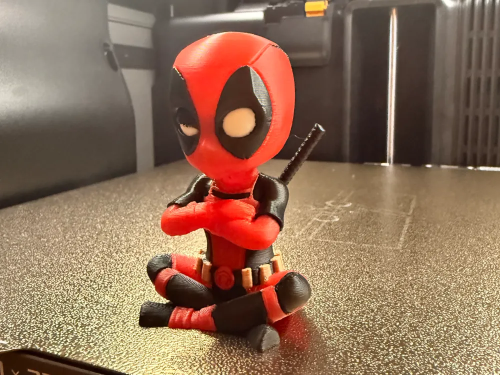 Deadpool Chibi - Modelo de impresión 3D gratuito - MakerWorld