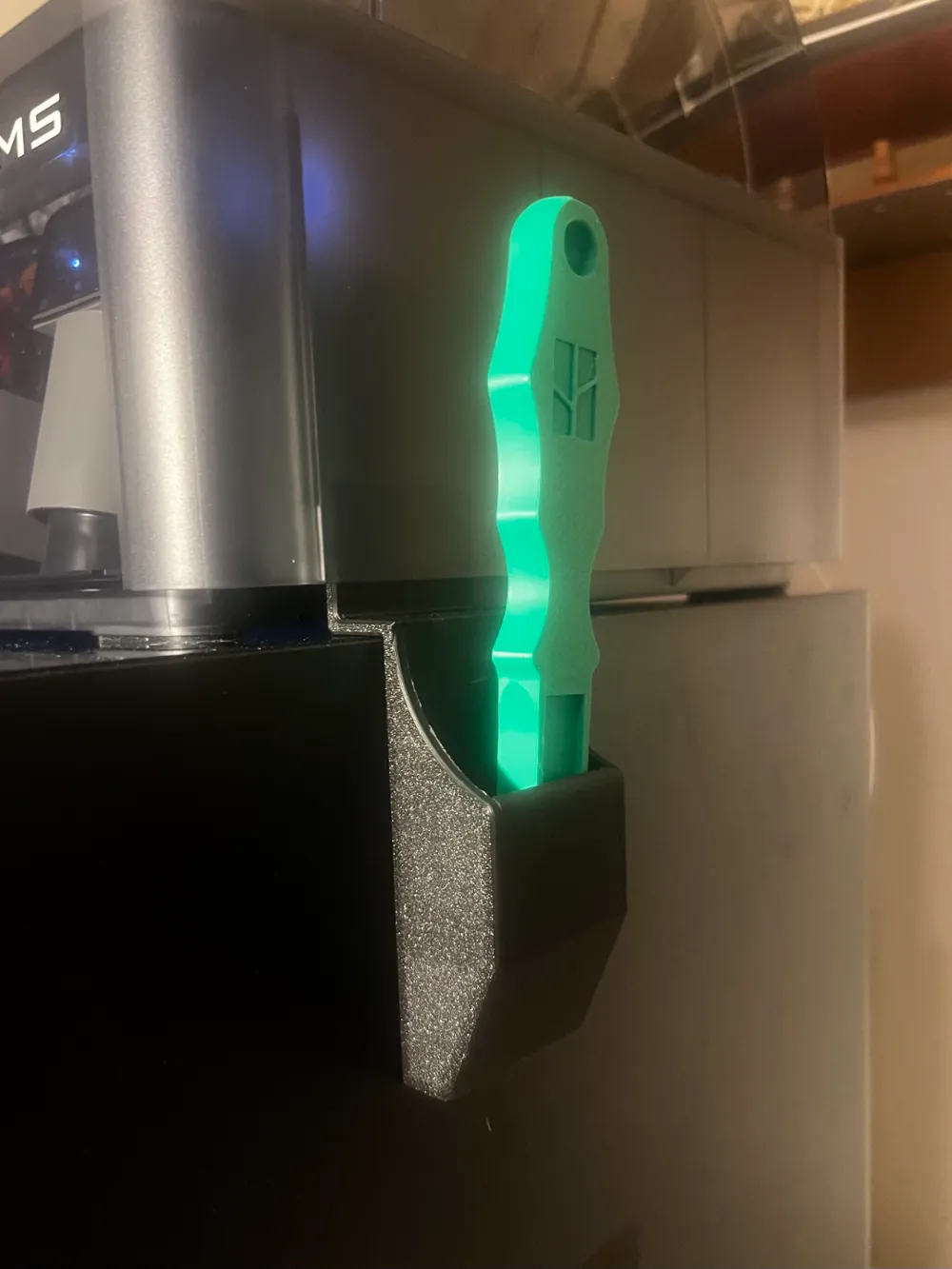 Bambu Scraper Holder by Kevo505 - MakerWorld