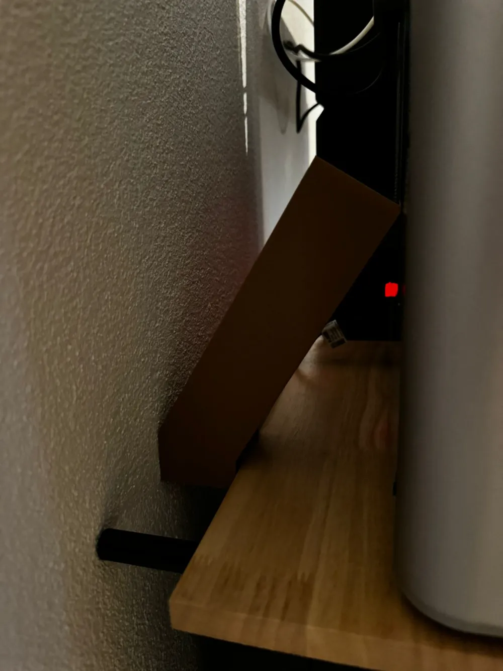POOP Slide with screw holes by Simon Hefti - MakerWorld