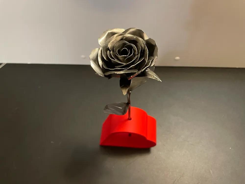 Heart Rose Holder by Lilley Labs - MakerWorld