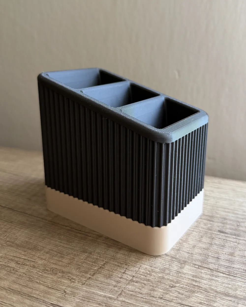 Japandi Remote Control Holder – Ribbed Organizer - Free 3D Print Model ...