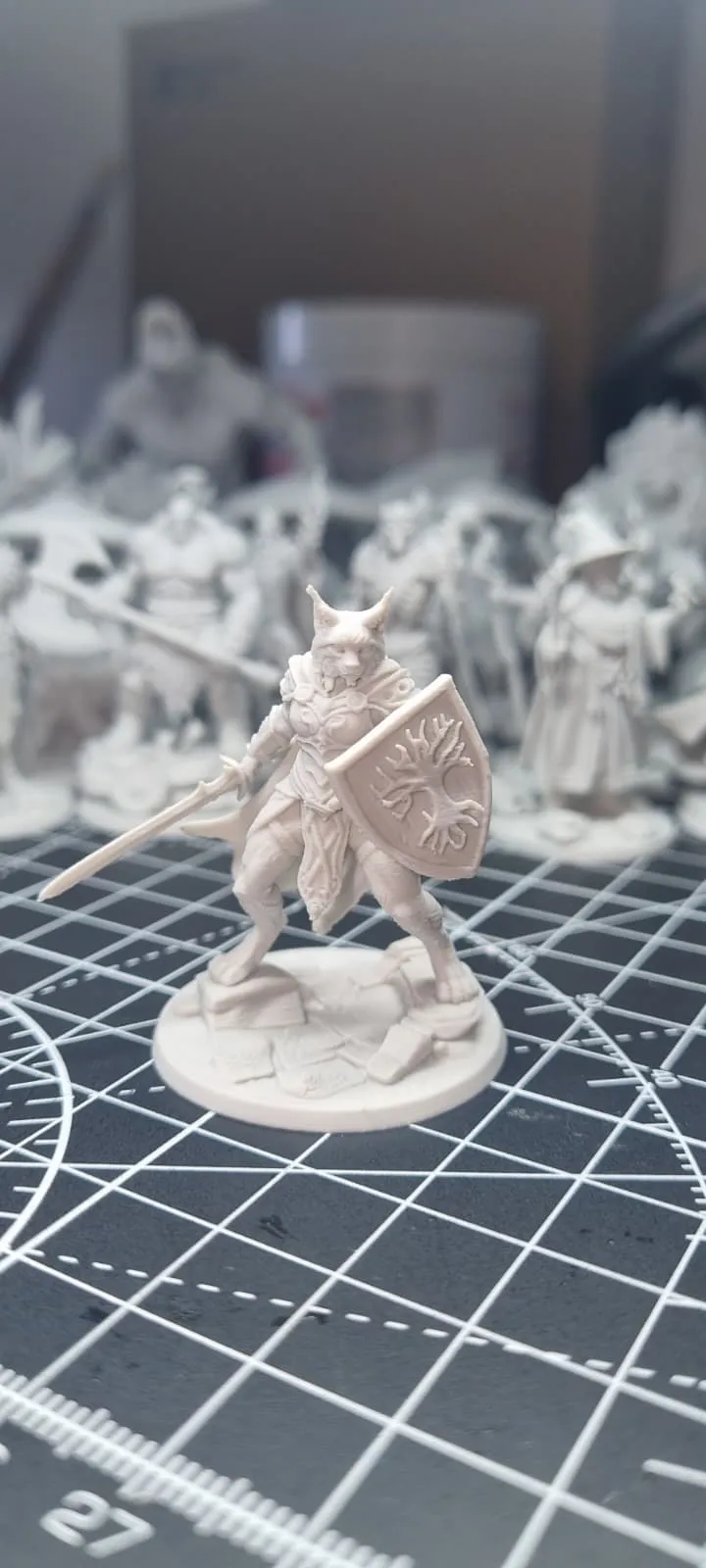 Tabaxi Lynx Druid/Ranger D&D Miniature (43mm) - Free 3D Print Model ...