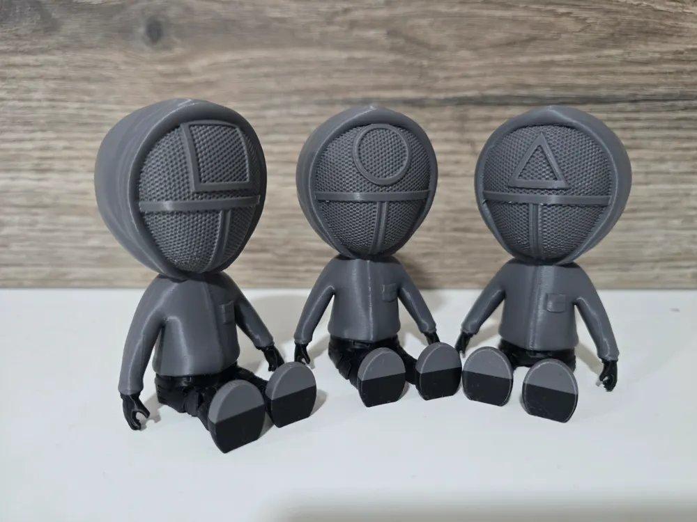 SQUARE Squid Game soldier - Articulated by 3Devil - MakerWorld