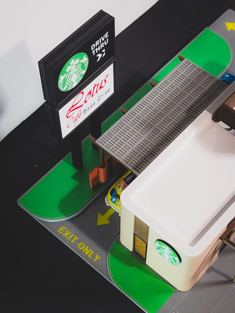 Starbucks Model Set - 1:64 Scale Diorama - Free 3D Print Model - MakerWorld