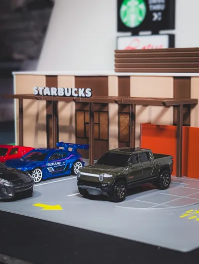 Starbucks Model Set - 1:64 Scale Diorama - Free 3D Print Model - MakerWorld