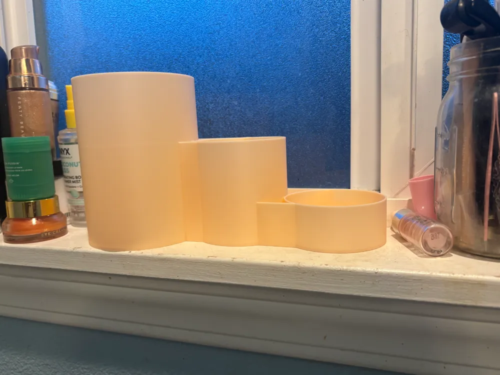 Windowsill Makeup Organizer - Free 3D Print Model - MakerWorld
