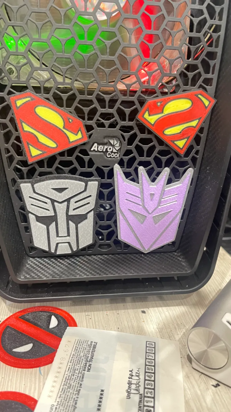 Superman logo Keychain by Eddy16 - MakerWorld