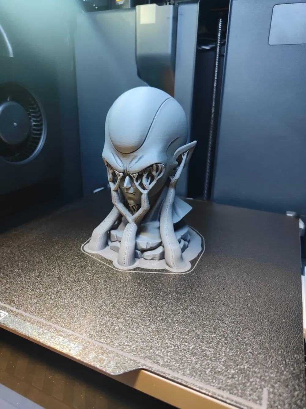 Miniature Head inspired by Freezer - Free 3D Print Model - MakerWorld