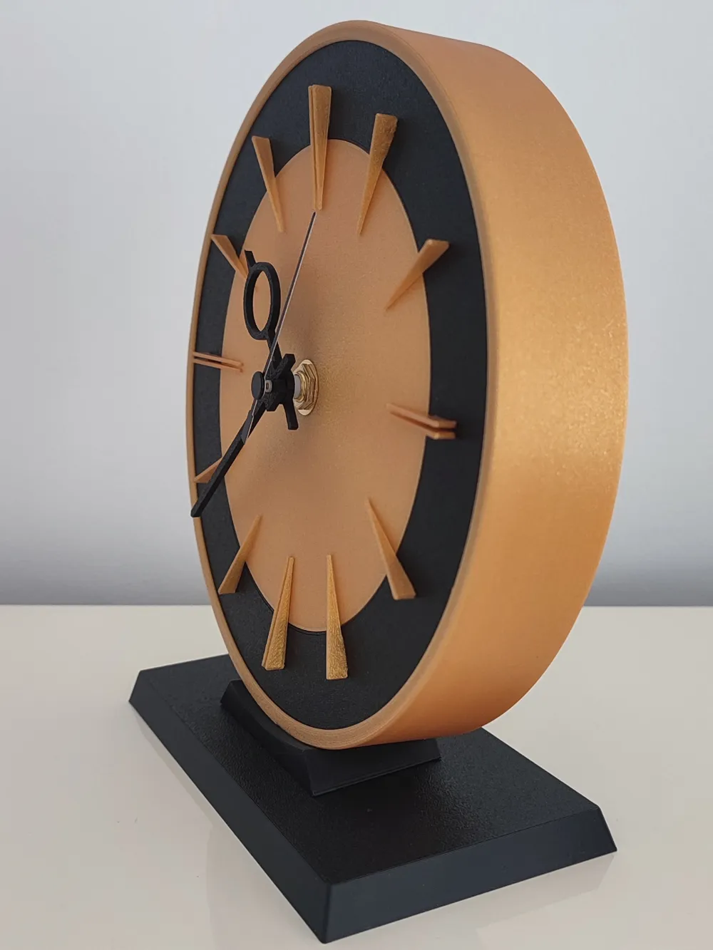 Art Deco clock by RedStork MakerWorld: Download Free 3D Models