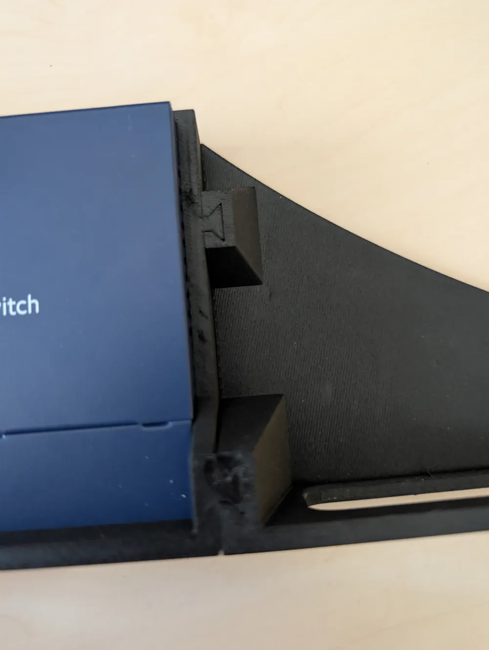 Netgear GS108 Rack Mount - Free 3D Print Model - MakerWorld