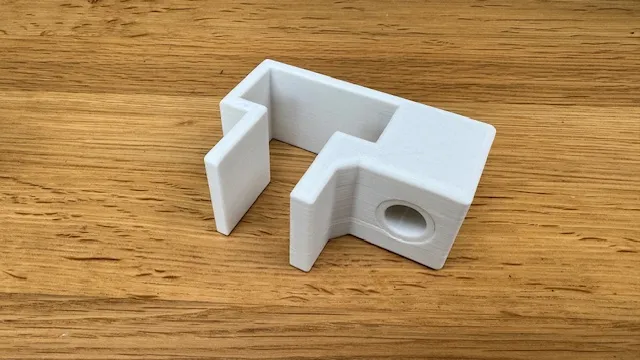 Mount for IKEA Navlinge light on Hemnes bed by bazwolff - MakerWorld