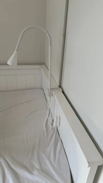 Mount for IKEA Navlinge light on Hemnes bed by bazwolff - MakerWorld