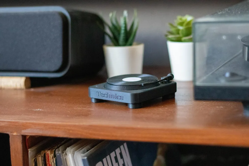 ESP32 NFC Mini Record Player - Vinyl Tag Reader - Free 3D Print Model ...