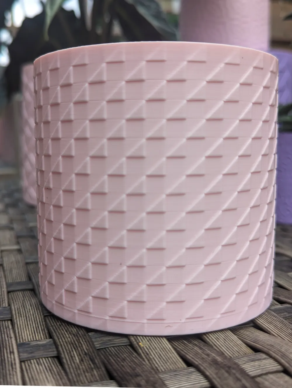 Diagonal triangles plant pot by prints for plants - MakerWorld