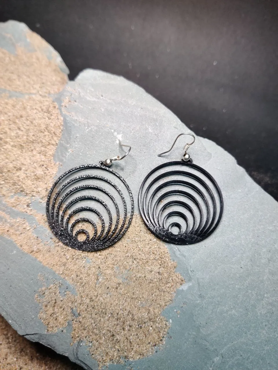 Ethereal Duality: The Choice of Elegance by Varvatos MakerWorld: Download Free 3D Models