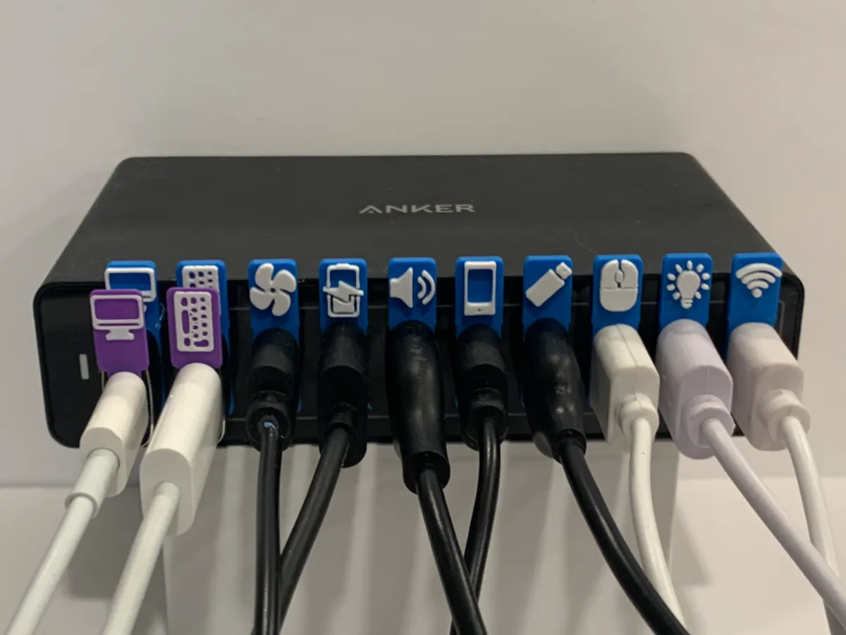USB-A & USB-C Connector Gap Slide-On Labels - Free 3D Print Model ...