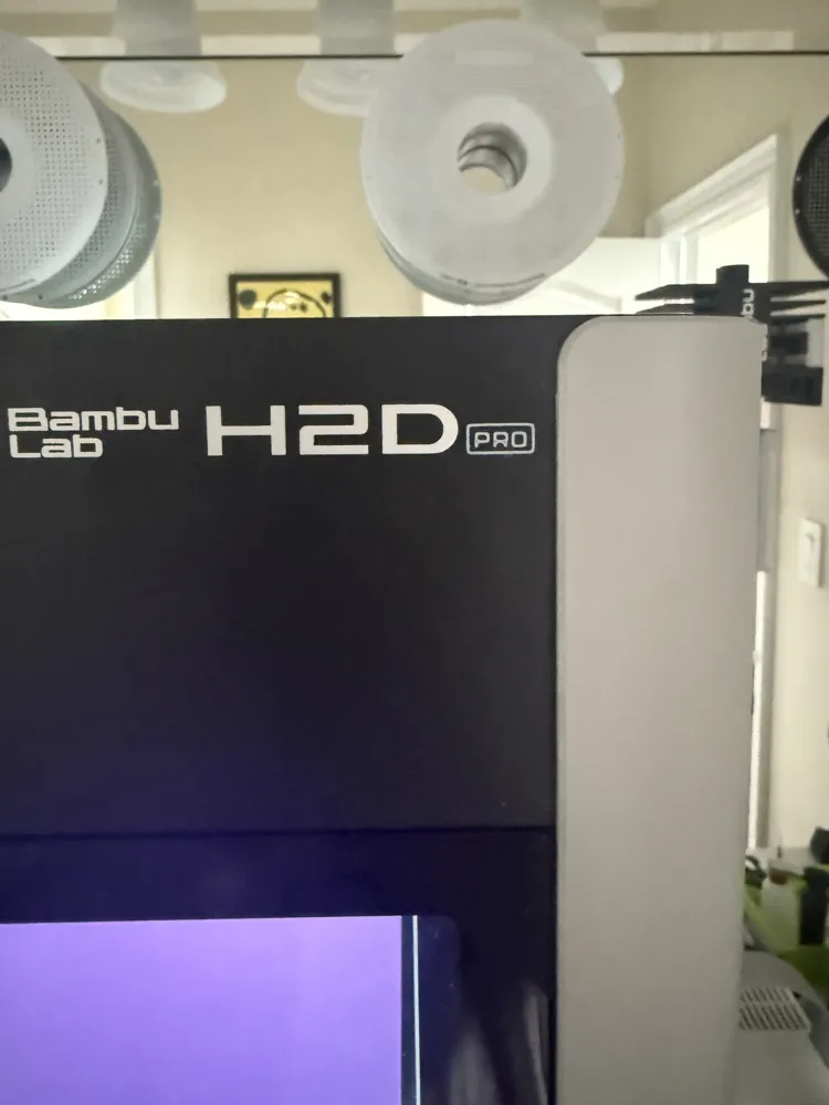 Bambu H2 「Pro」バッジロゴ by maxim3D MakerWorld：無料3Dモデルをダウンロード