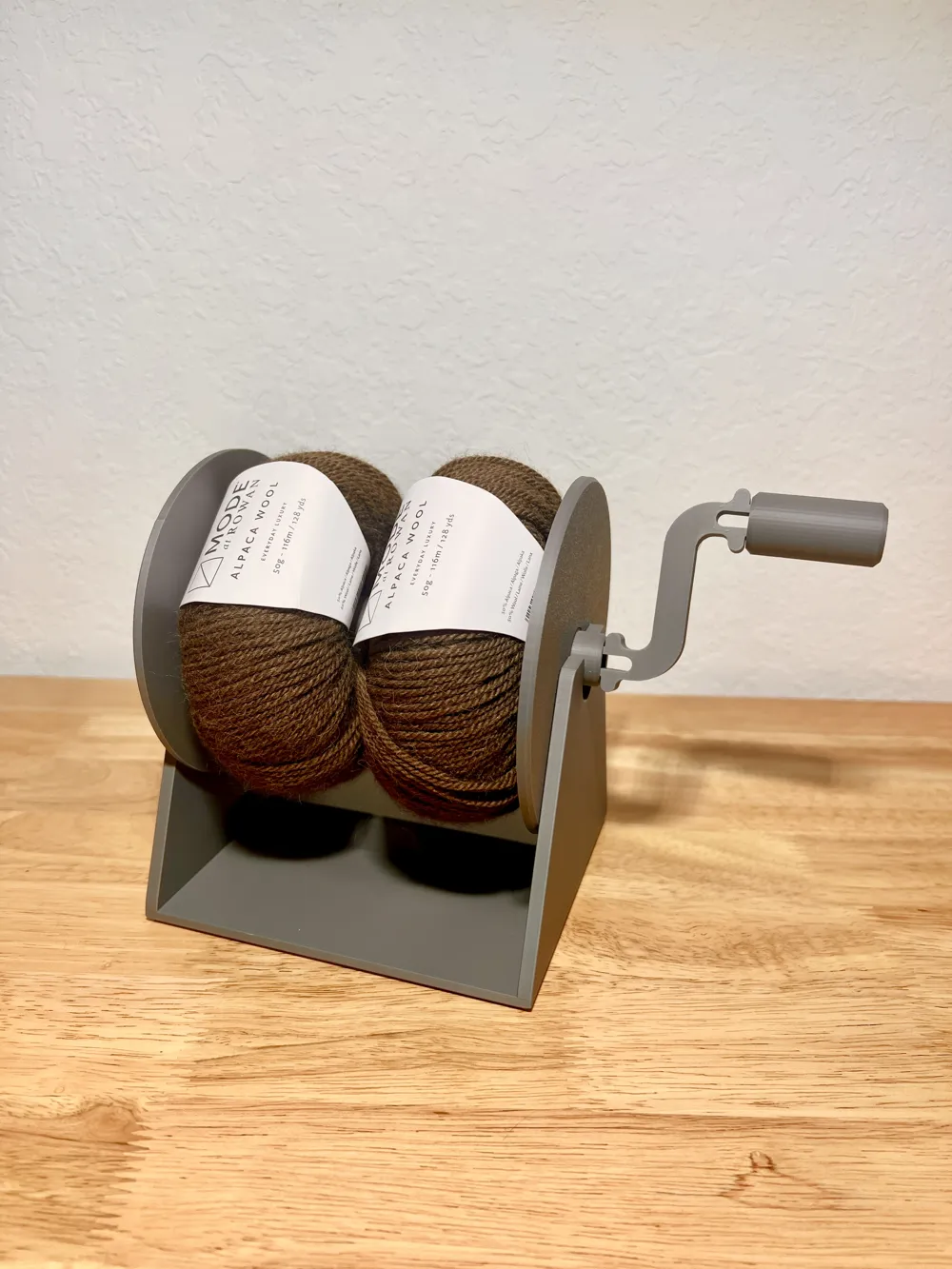 Hand-Crank Spool Winder Stand | Yarn - Rope - Cord - Free 3D Print ...