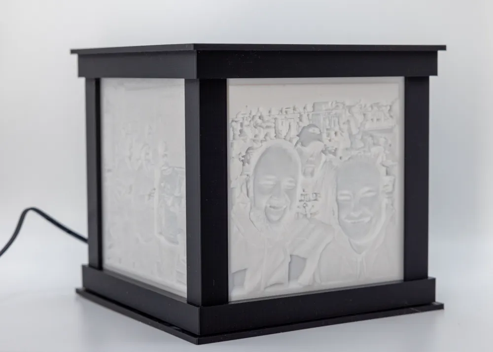 Square Lithophane Light Box by dry3210 - MakerWorld