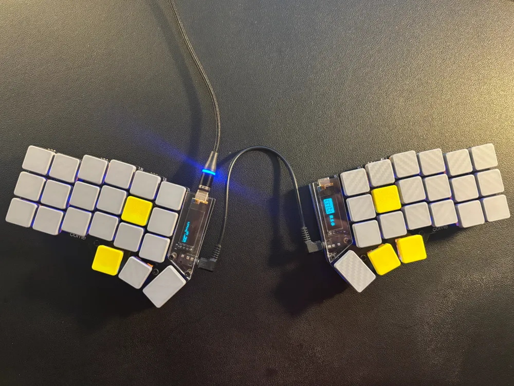 Claudia V2 Low-Profile MX Cherry Keycap Remixed by AlbertMorenoDEV ...