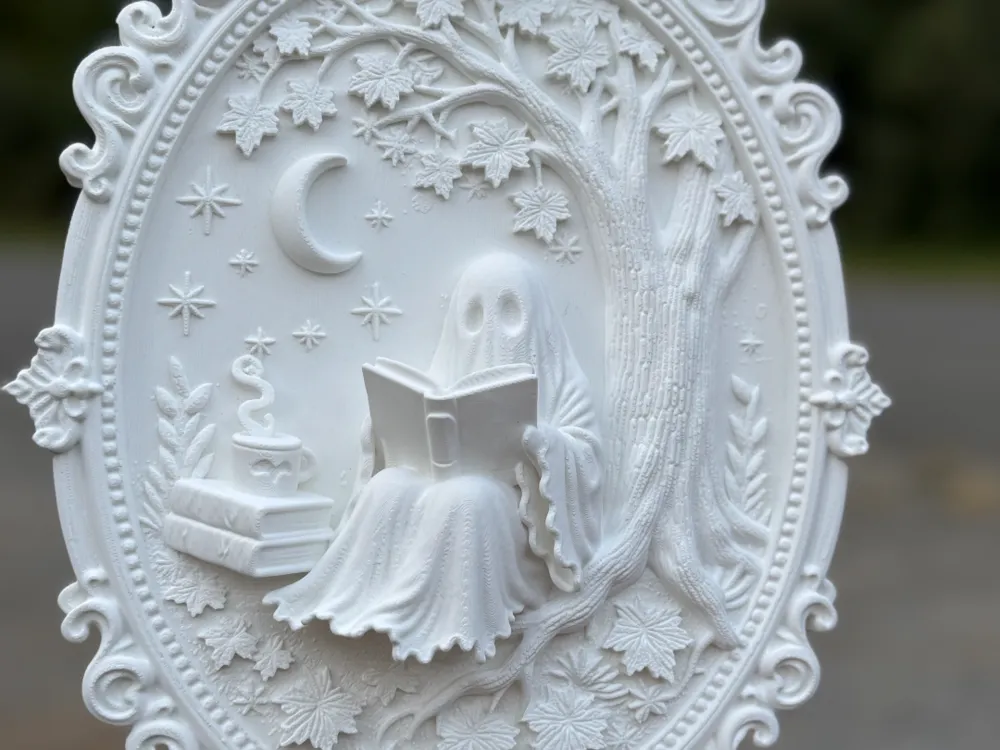 Ghost Reading Frame - Free 3D Print Model - MakerWorld