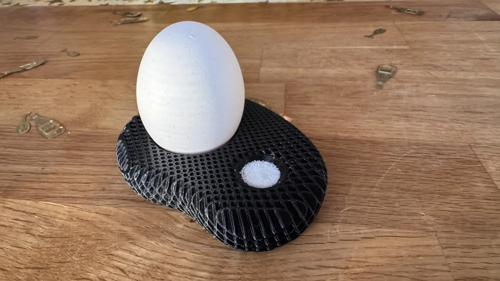 Design Egg Cup with Salt Compartment (Gyroid) Lattice - Free 3D Print ...