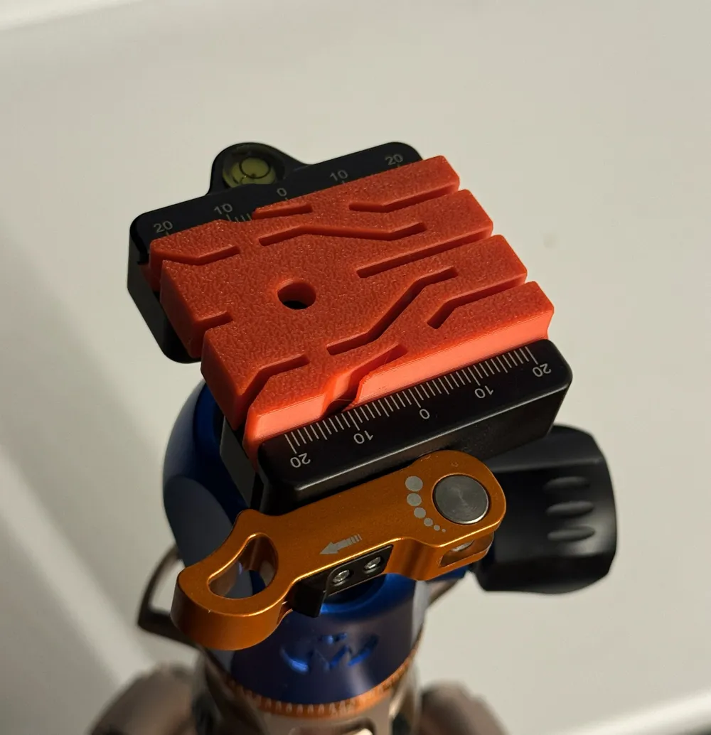 Tripod mount for Ryobi laser level, camera mount - Free 3D Print Model ...