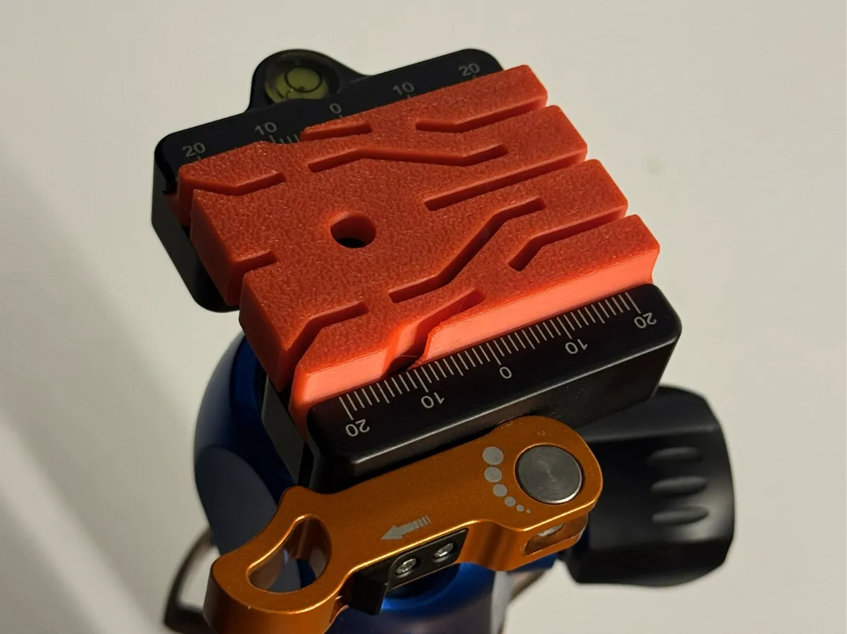 Tripod mount for Ryobi laser level, camera mount - Free 3D Print Model ...