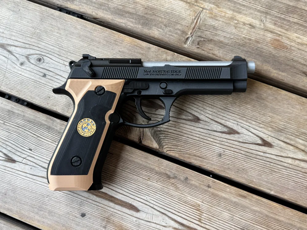 Resident Evil – Beretta 92F Samurai Edge - Free 3D Print Model - MakerWorld