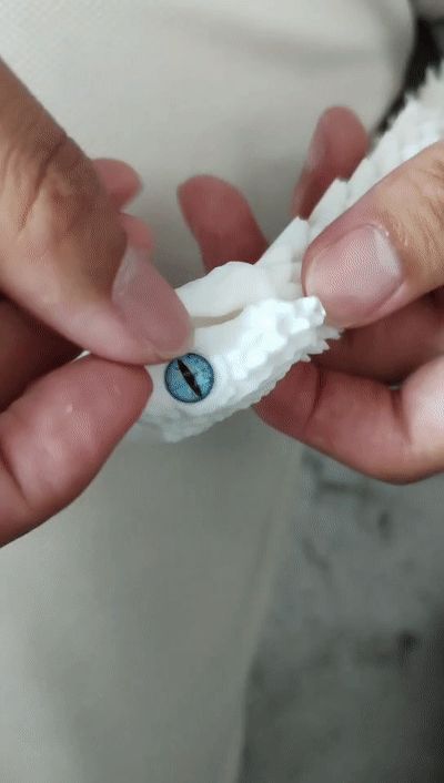 Viper 6-10mm inset eyes, rotatable head, and opening mouth/Can stand ...